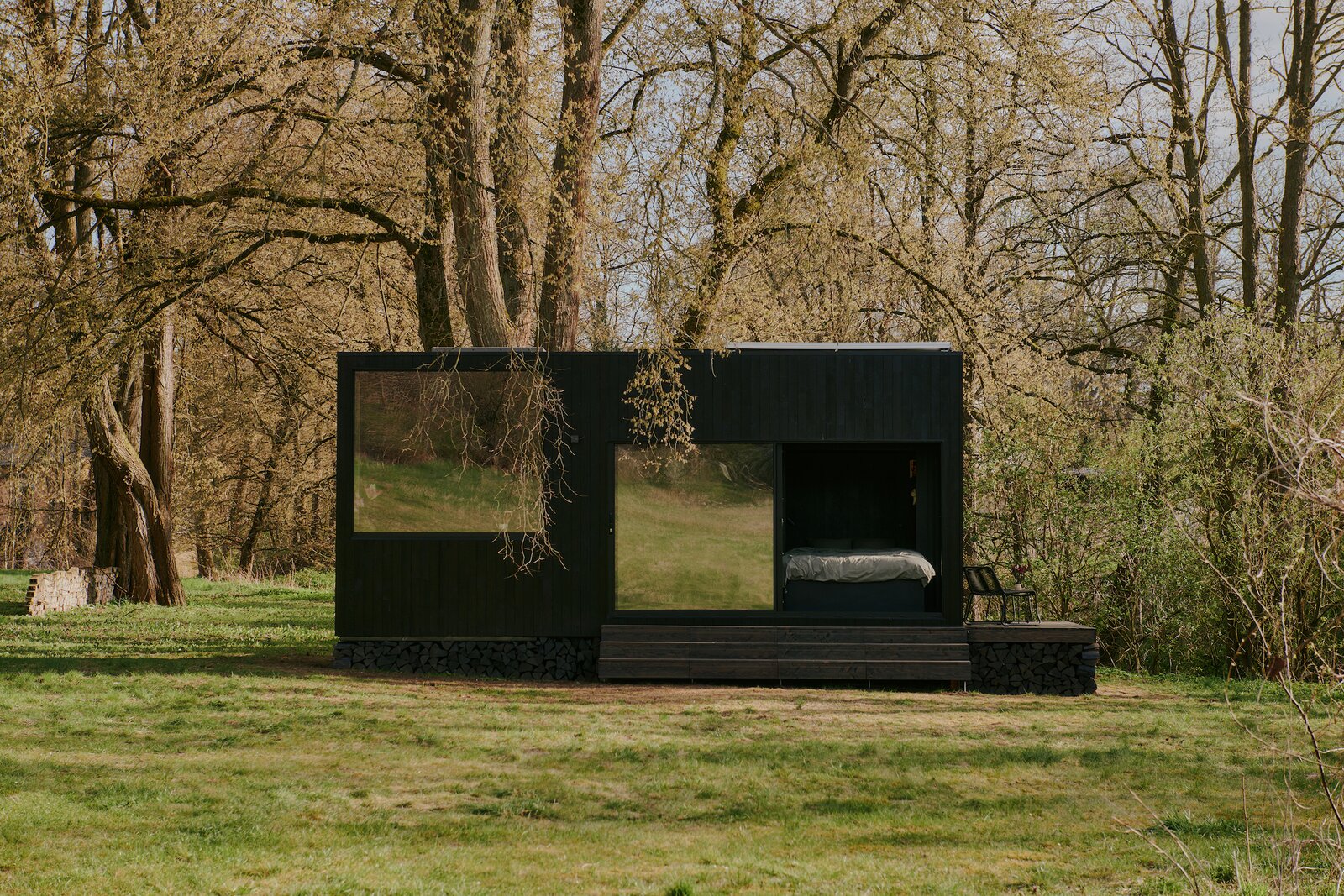 Photo 2 of 9 in Charred Timber Clads a New Rentable Tiny Cabin in ...