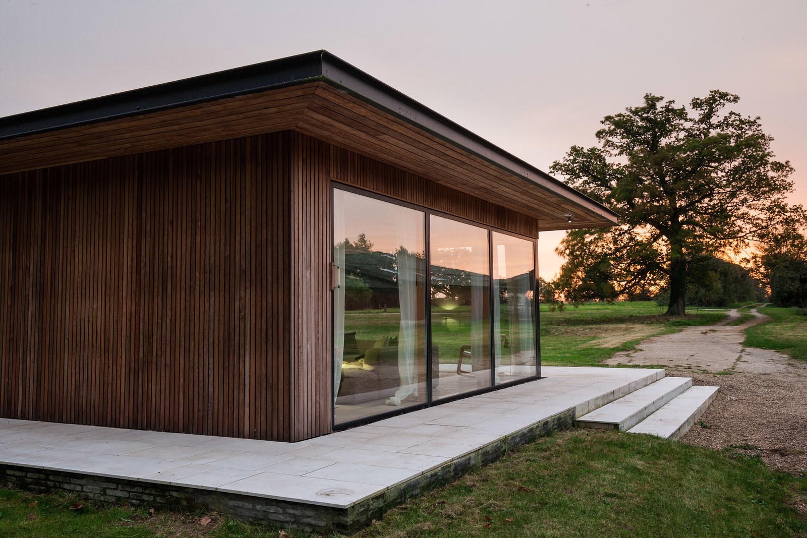 Photo 10 of 11 in A Scandinavian-Style Pavilion in England Is Listed ...