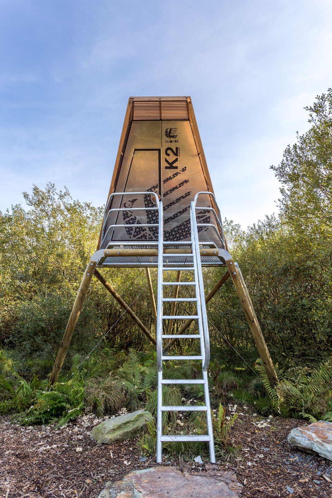 Photo 3 of 12 in Go Off The Grid With These Remote Rental Cabins in ...