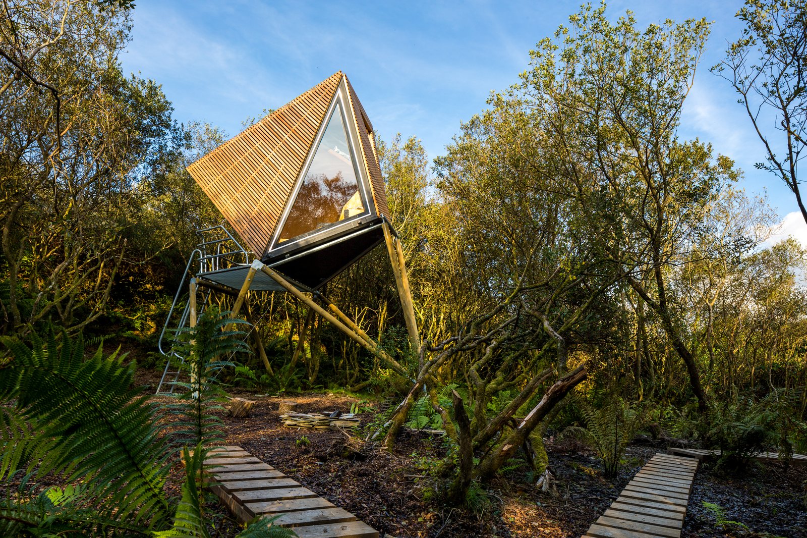 Photo 1 of 12 in Go Off The Grid With These Remote Rental Cabins in ...