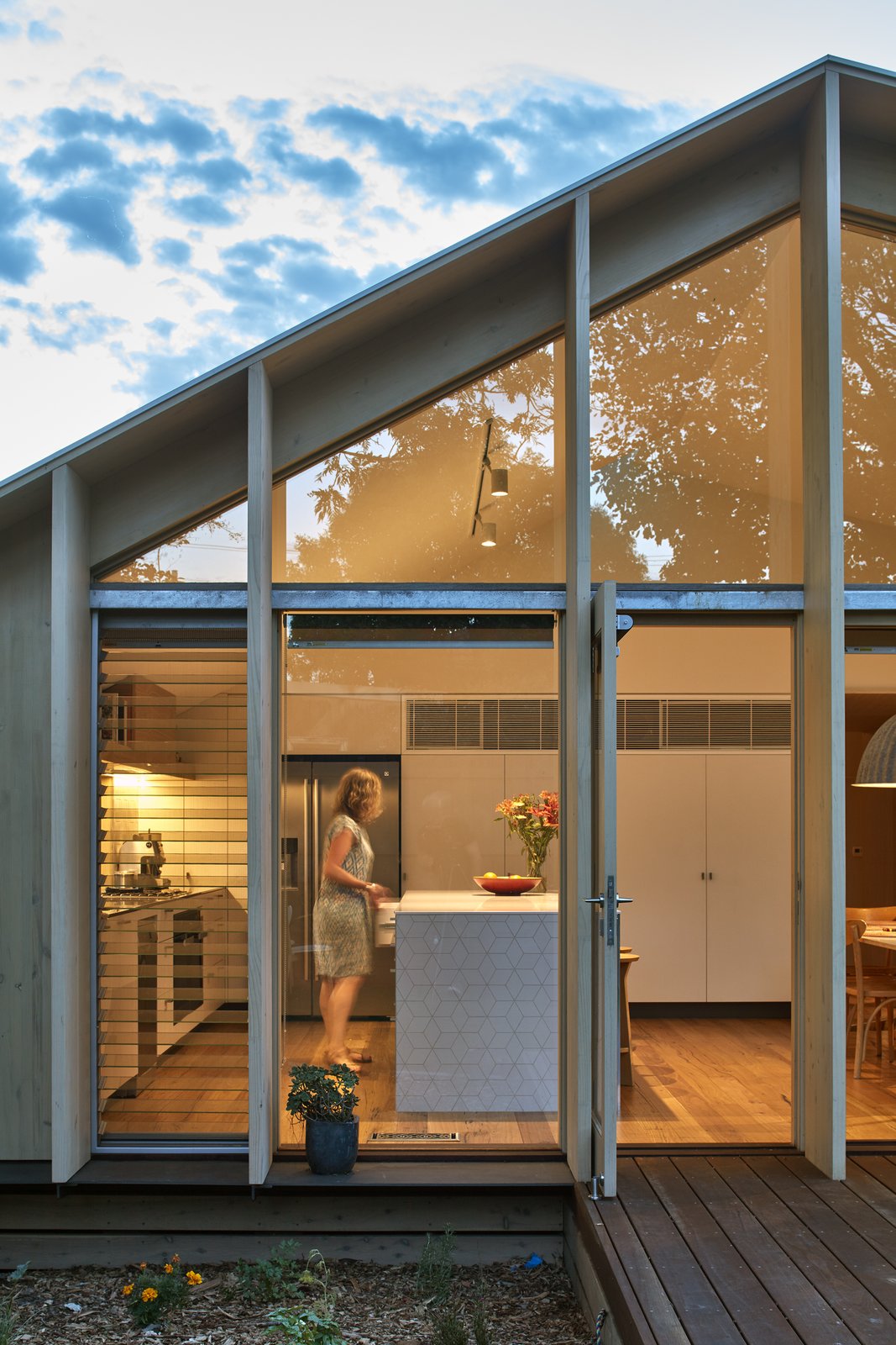 Photo 3 of 12 in A Contemporary Extension Gives This Australian Home a ...
