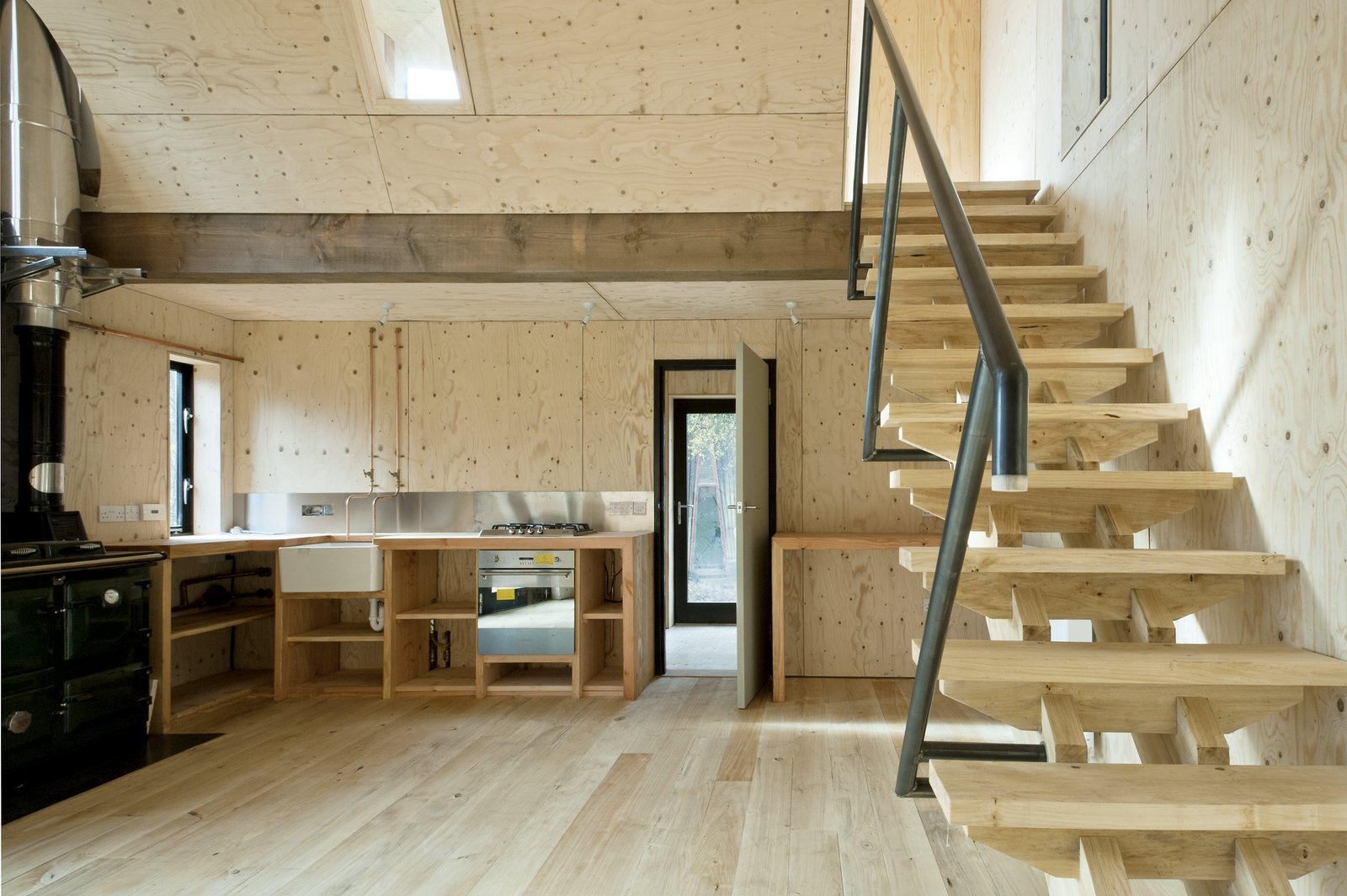 Photo 22 of 26 in 10 Buildings We Love by Piers Taylor - Dwell