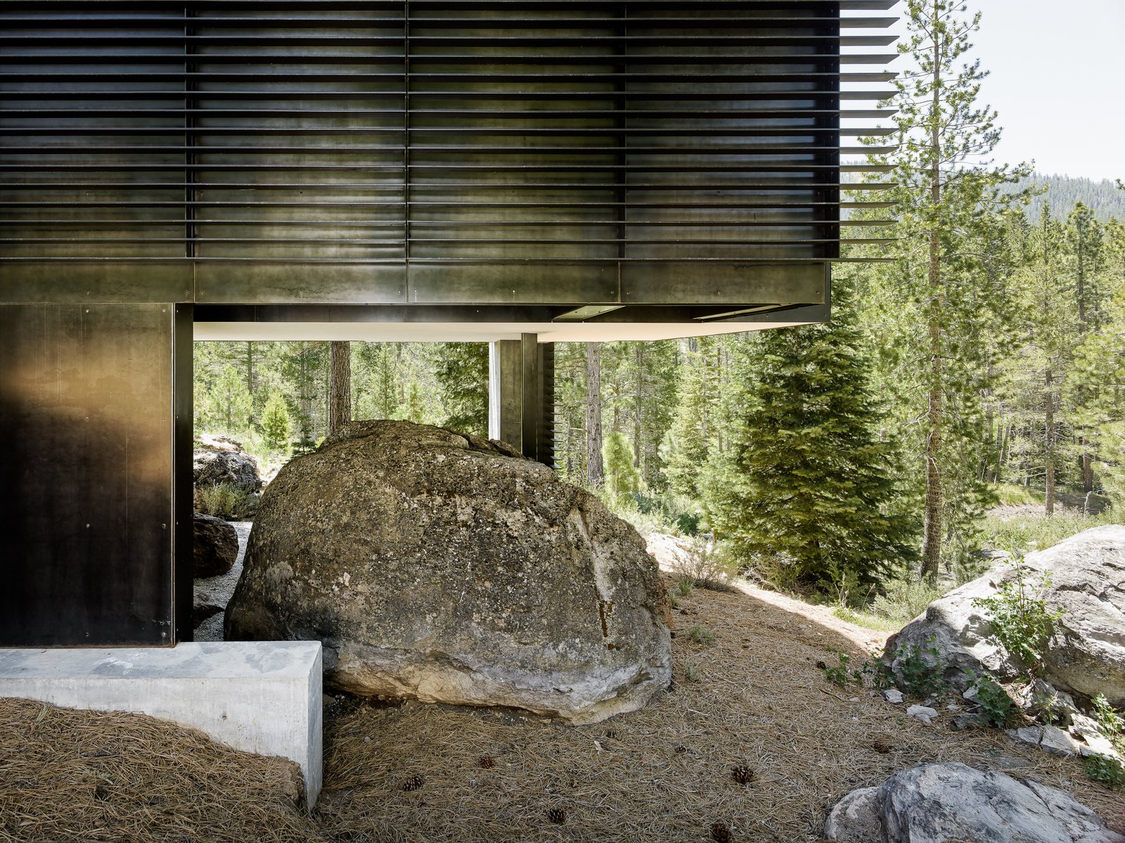 Photo 12 of 18 in This Concrete Abode Stretches Over Giant Boulders - Dwell