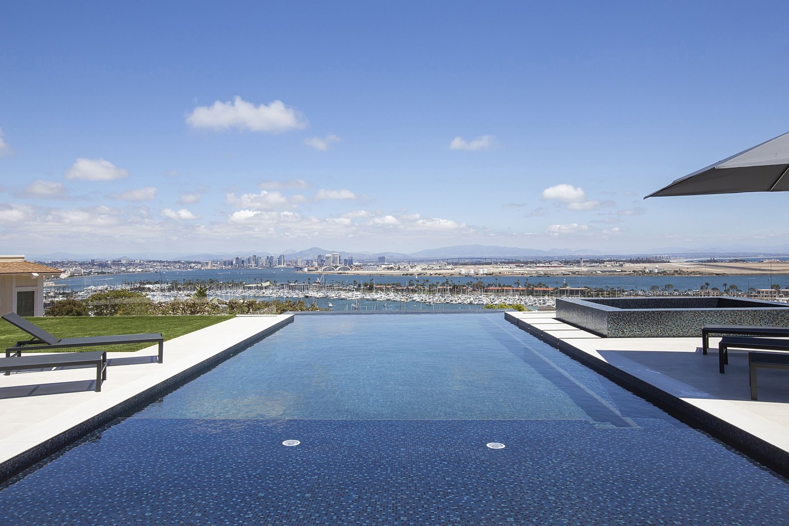 Photo 13 of 13 in A Renovated Midcentury in San Diego Is Sharp and ...