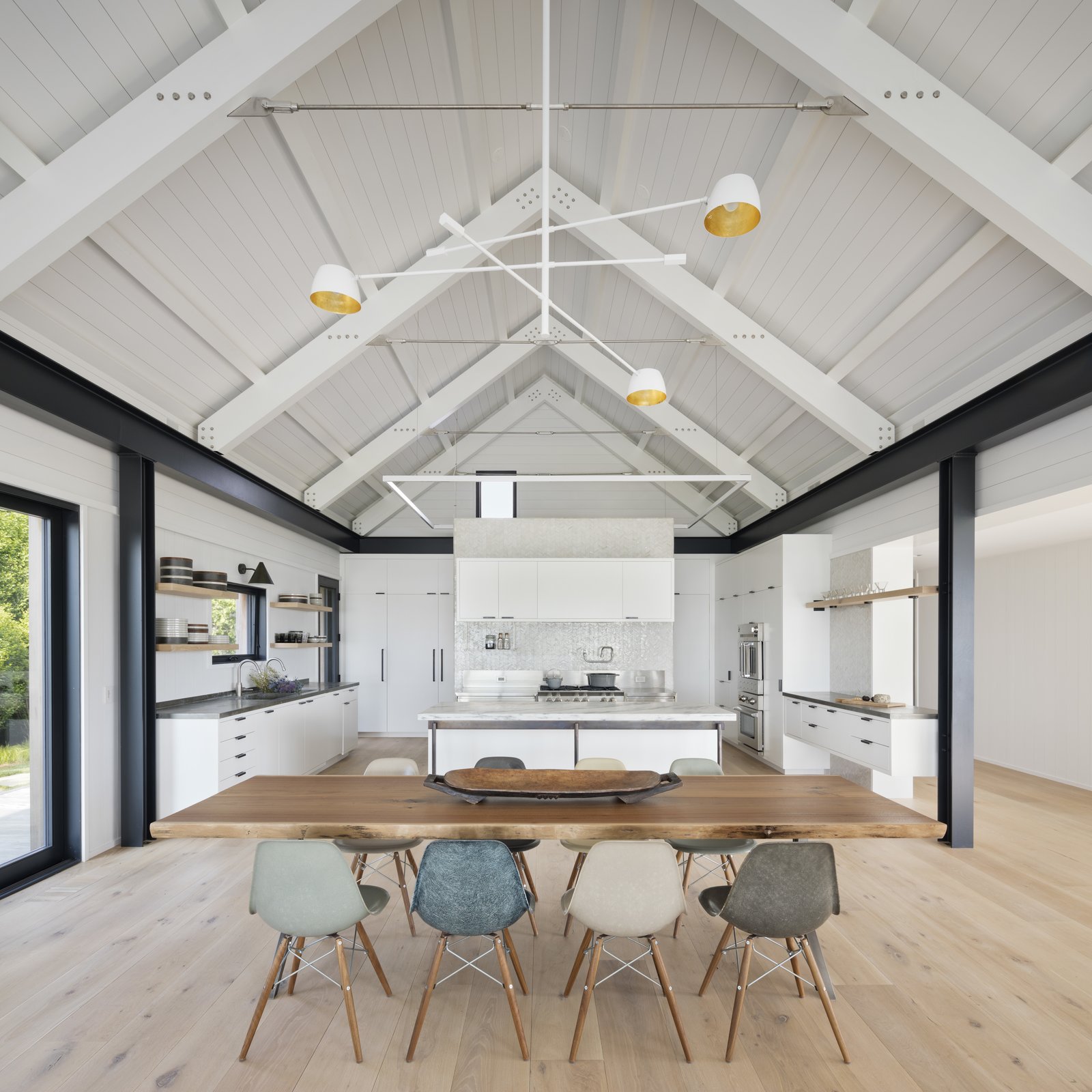 Photo 7 of 18 in Two Cedar-Clad Structures Form a Unique Montauk ...