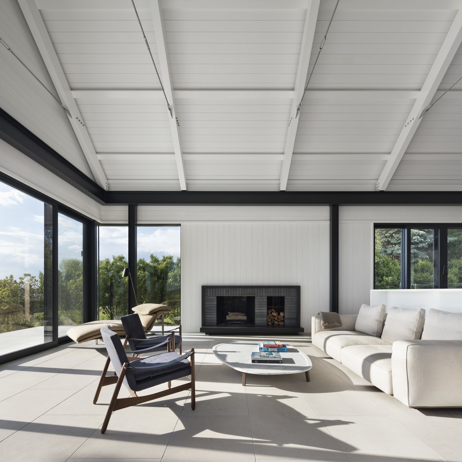 Photo 6 of 18 in Two Cedar-Clad Structures Form a Unique Montauk ...