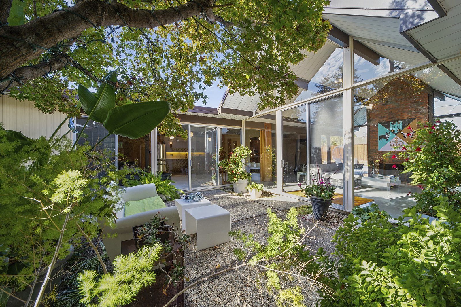 Photo 5 of 13 in A Double A-Frame Eichler in the Bay Area Asks $925K ...