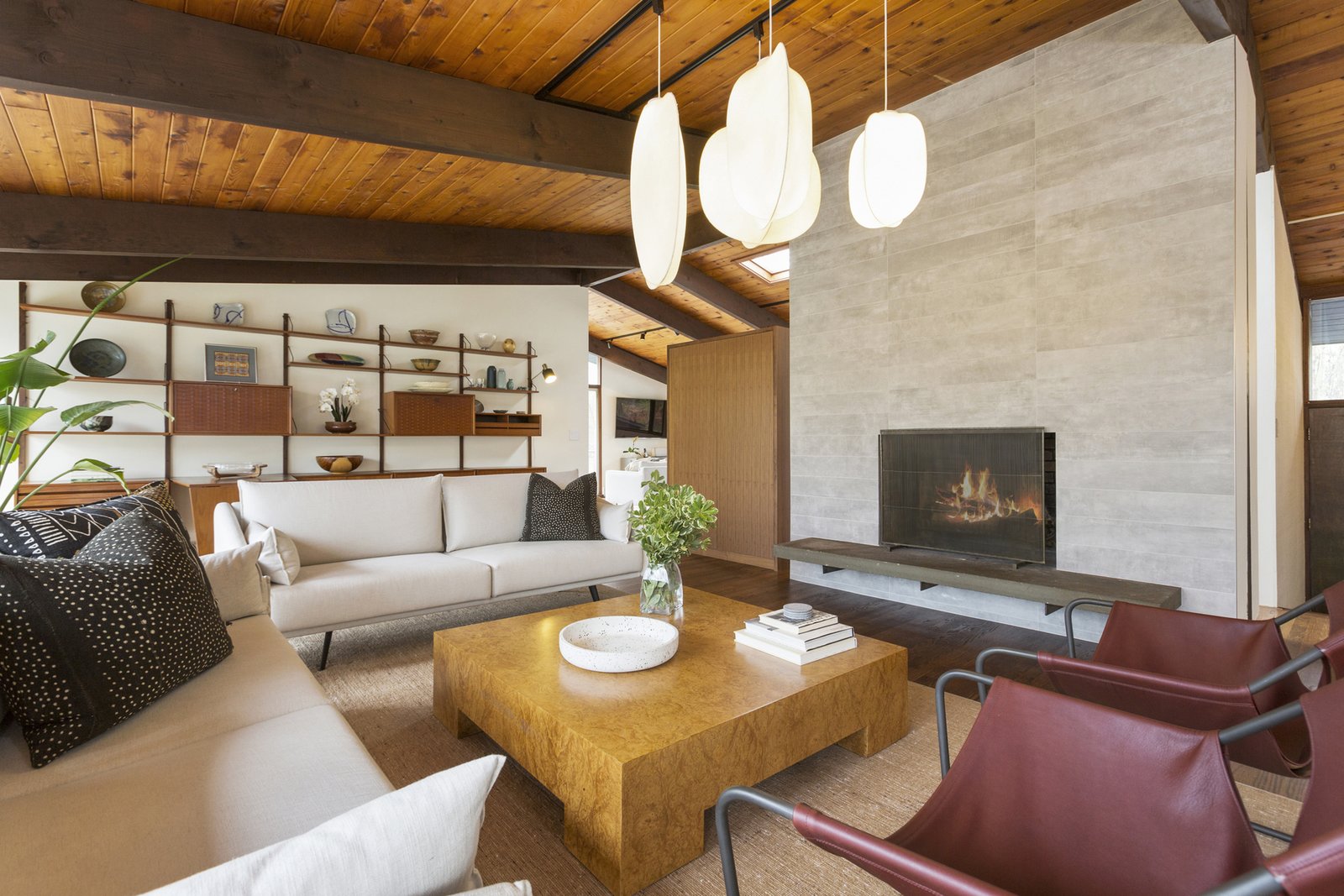 Photo 3 of 10 in A Lovingly Renovated Midcentury in Connecticut Just ...