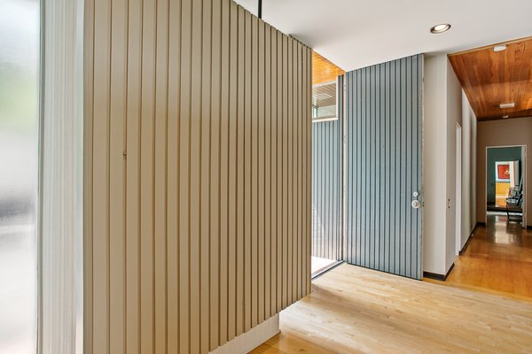 Benedict Canyon house by Marvin Beck - Dwell