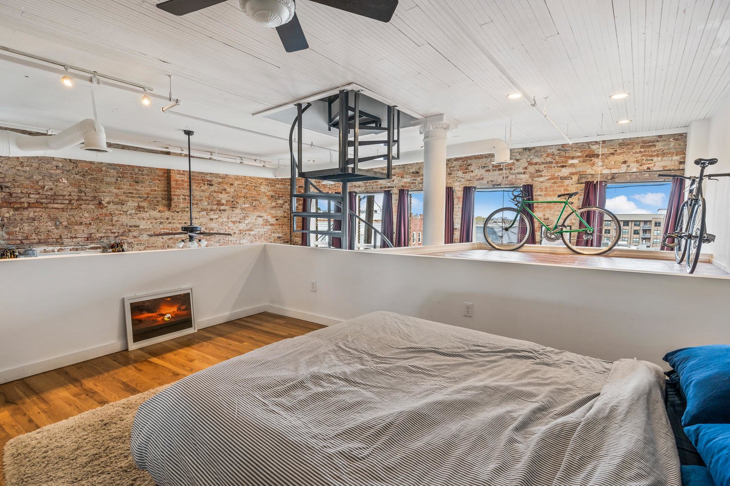 Photo 10 of 13 in A Hip Atlanta Loft With a Rooftop Deck Asks $300K - Dwell