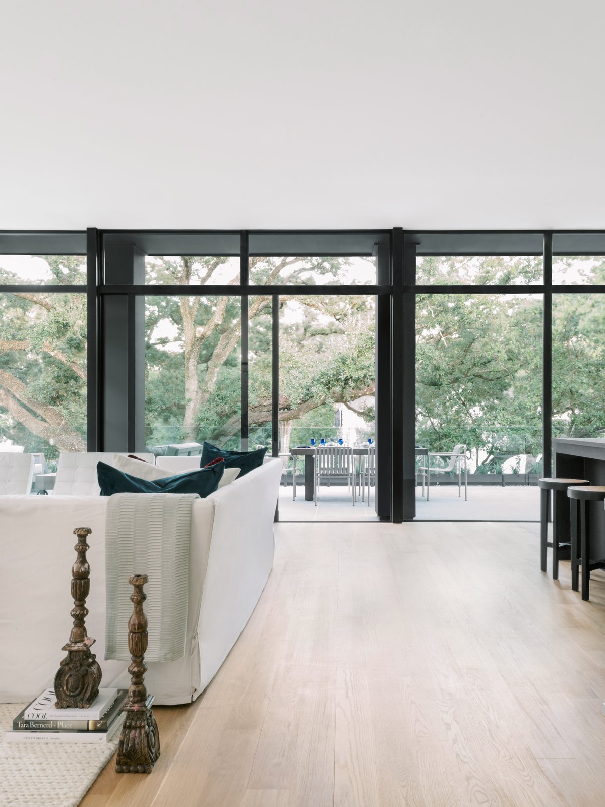 Photo 21 of 26 in A Gleaming Glass “Tree Room” Grows Out of a 1970s ...