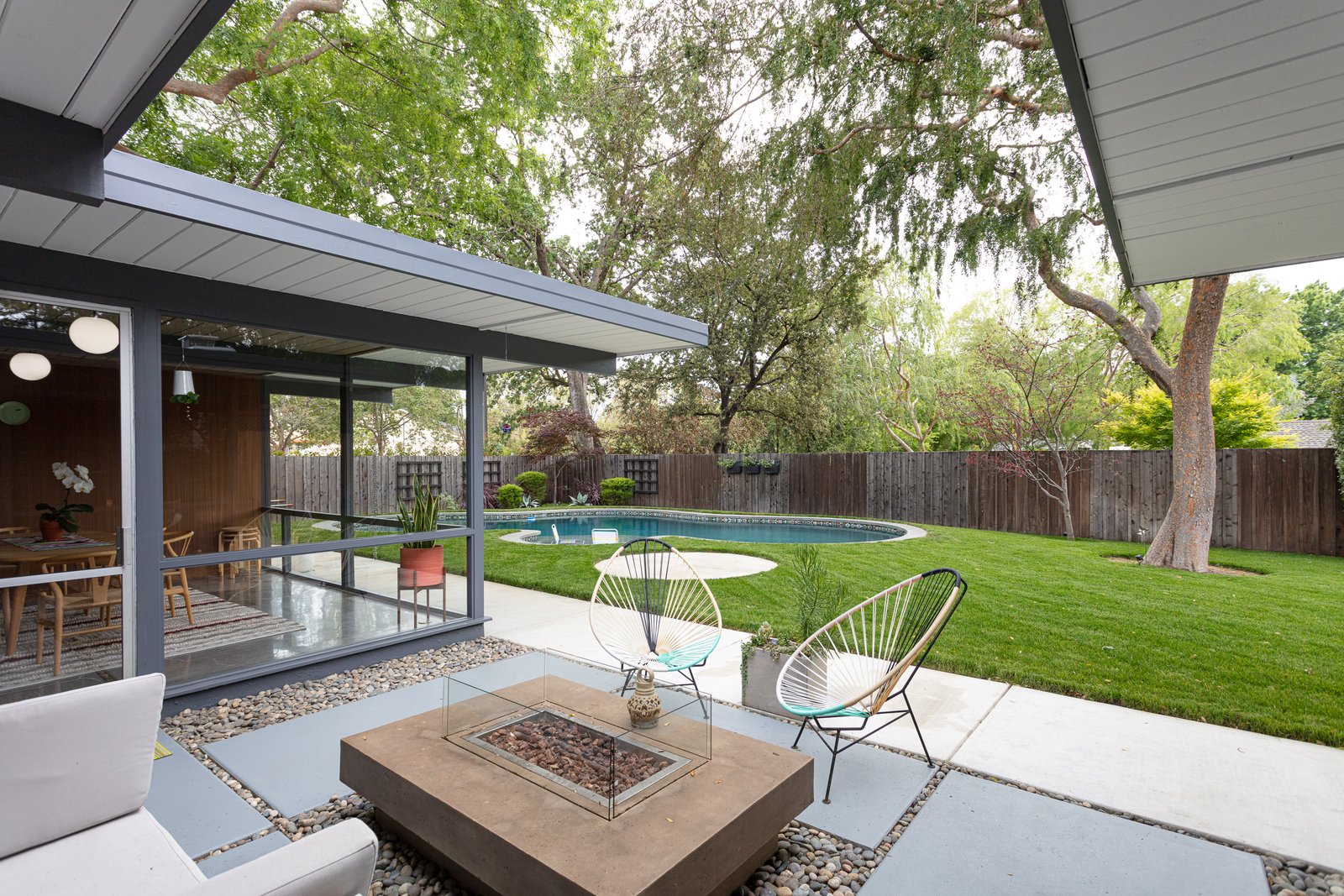 Photo 17 of 19 in A Sunny Super Eichler With a Backyard Pool Lists for ...