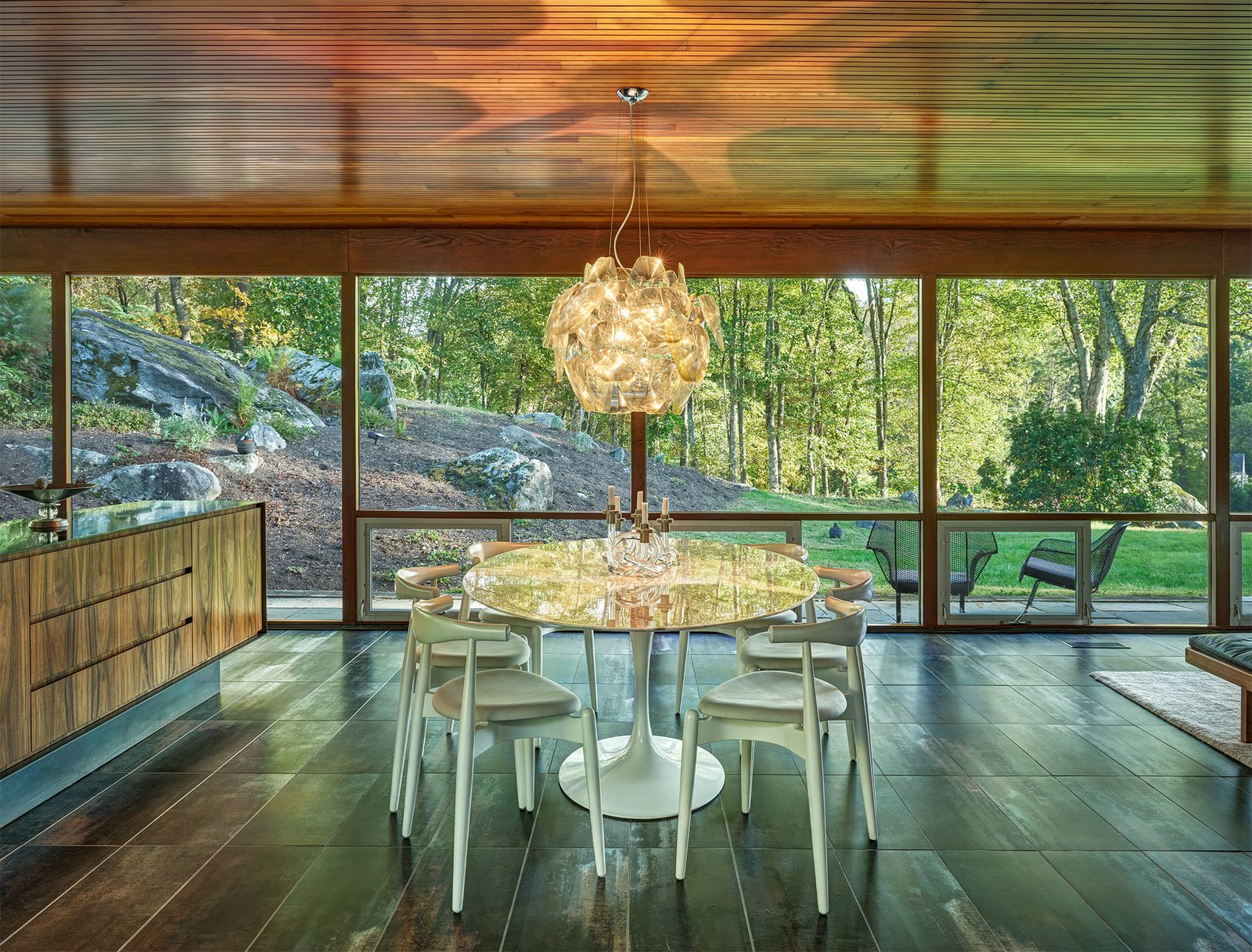 Photo 8 of 12 in Richard Neutra’s Glen House Hits the Market for $4.5M ...