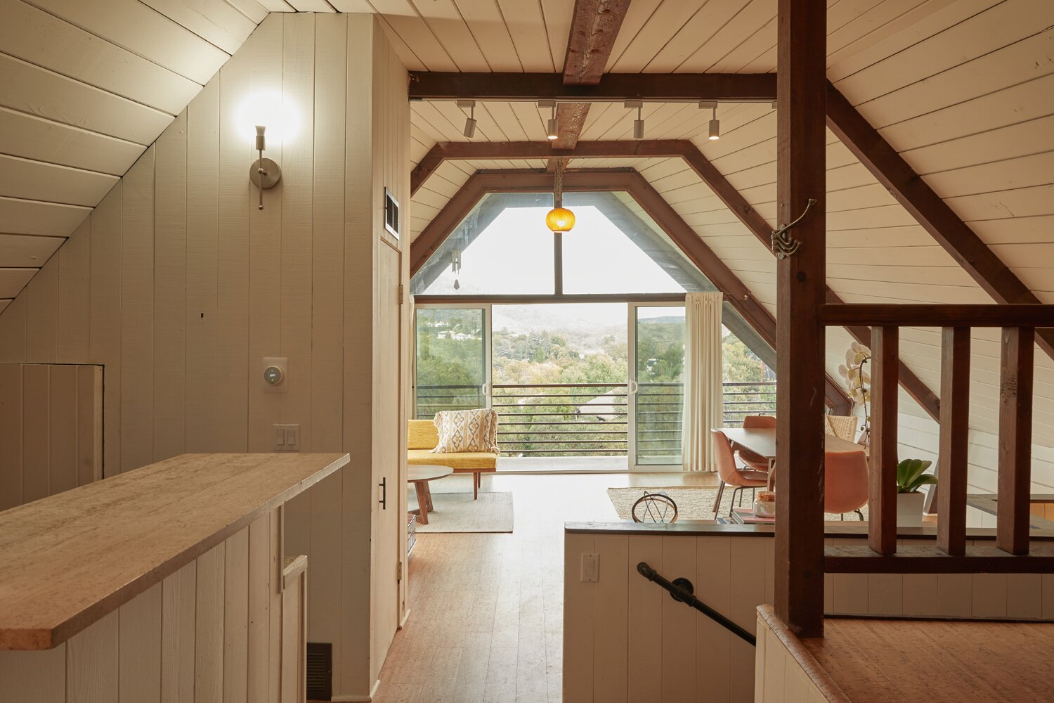 Photo 7 of 15 in Snag One of Harry Gesner’s Boat Houses in the ...