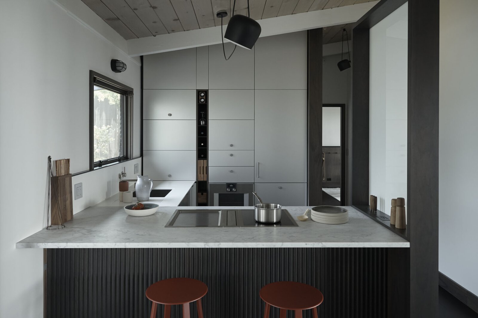 Photo 4 of 16 in This Midcentury Home in Marin Doubles as a Design Lab ...