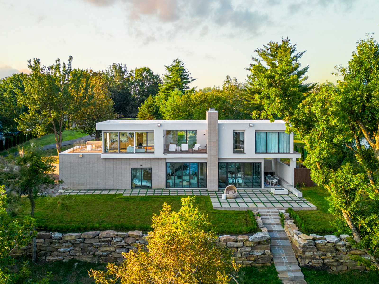 Tennessee Lakefront Residence (7 Photos) - Dwell