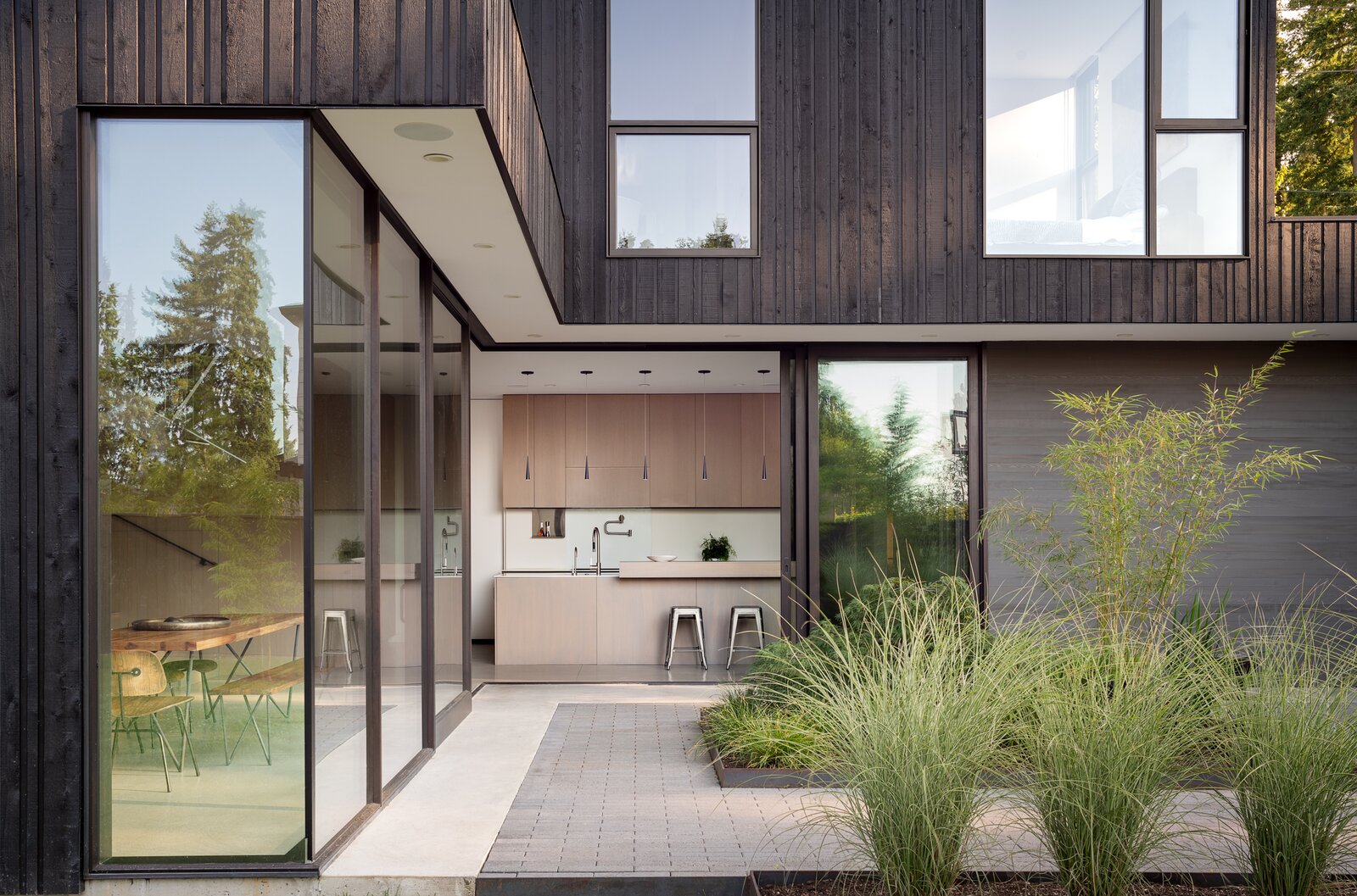 Photo 1 of 22 in Yo-Ju Courtyard House by Wittman Estes - Dwell