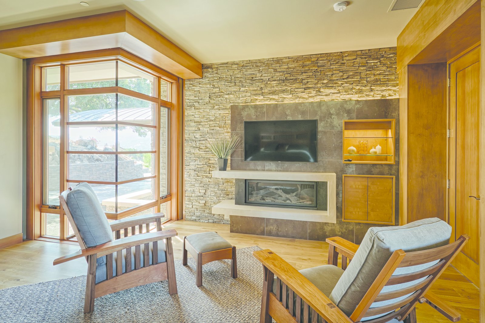 Photo 7 of 9 in An Architectural Feat in Silicon Valley Tames a Rocky ...