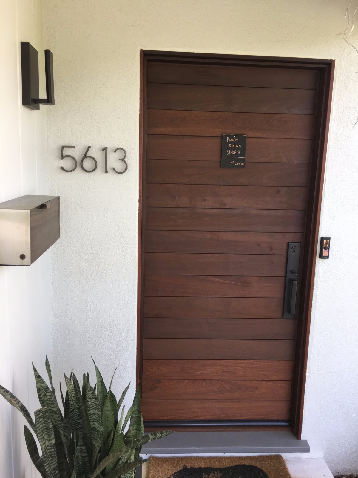 Photo 1 of 15 in The Modest-Modern Ranch by Jesse Siglow - Dwell