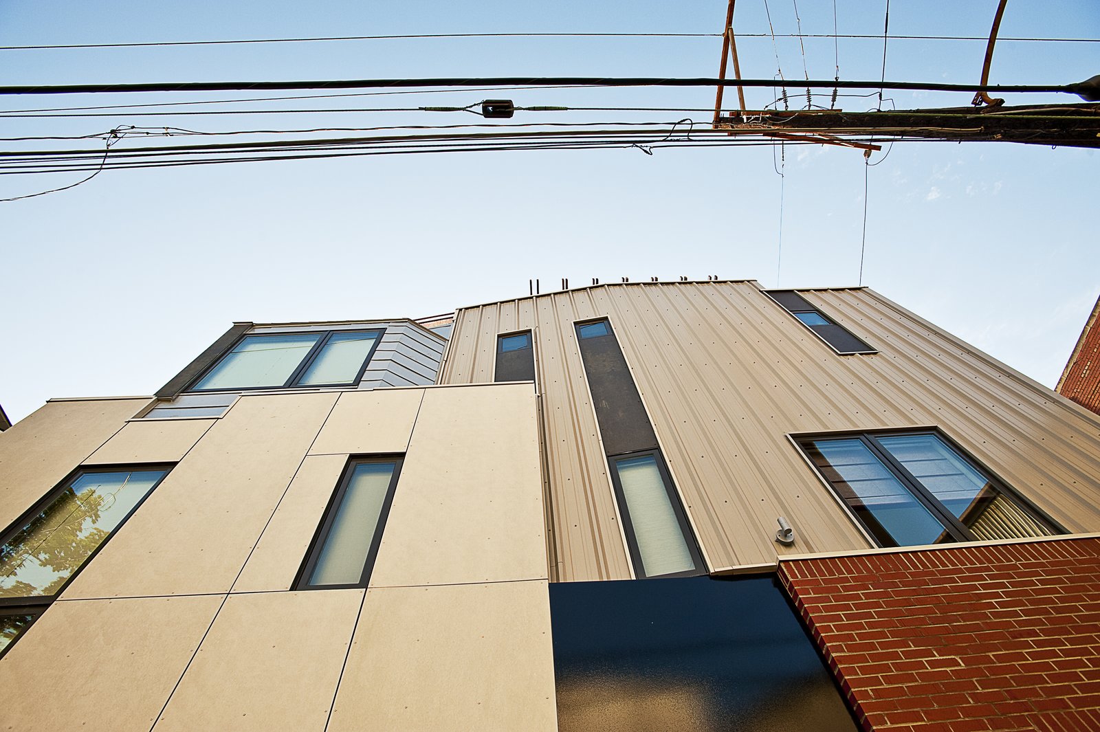 Photo 4 of 6 in Silver Top House by mossArchitects - Dwell