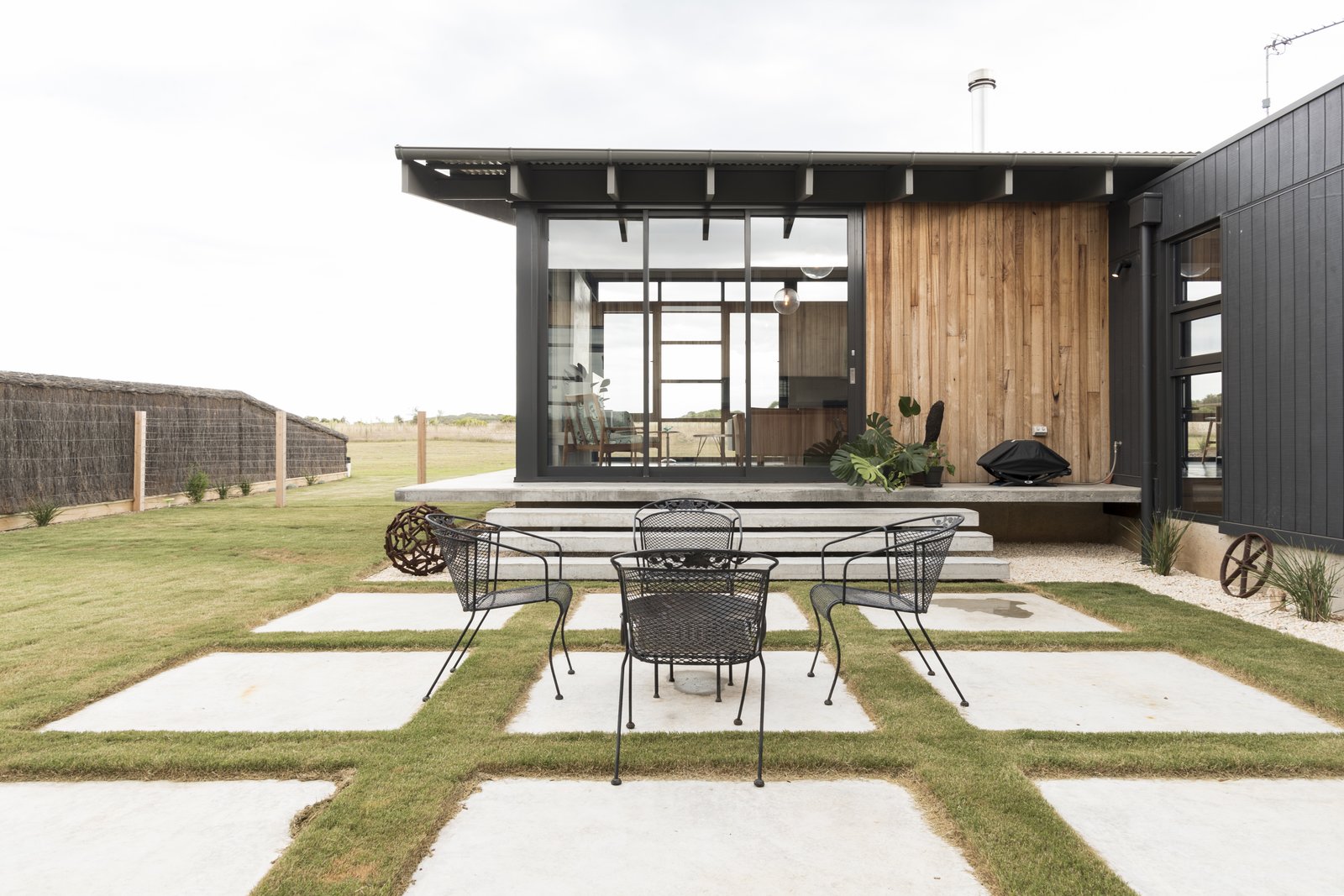 Photo 16 of 31 in The Golf Course House by Bespoke Architects - Dwell