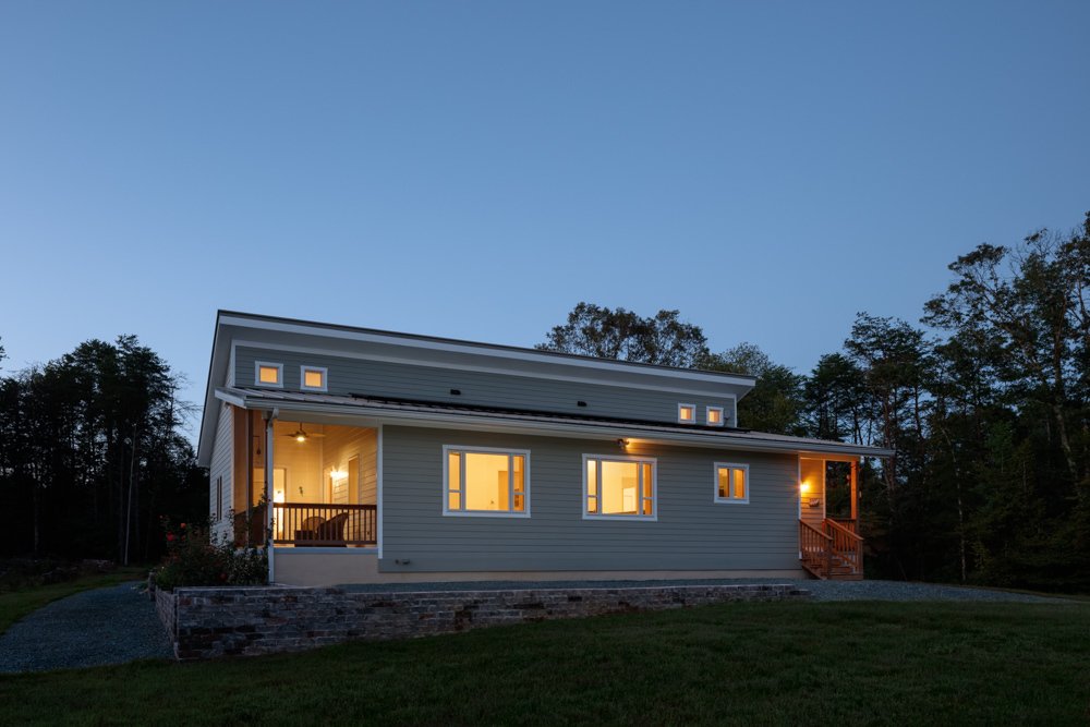 Photo 14 of 15 in Net-Zero Prefab Home by Deltec Homes - Dwell