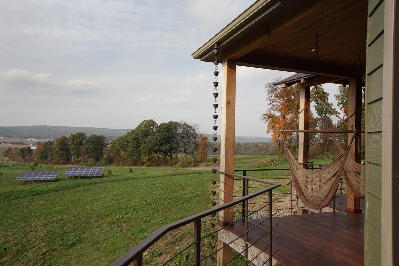 Photo 2 of 11 in Modern Round Deltec Homes by Deltec Homes - Dwell