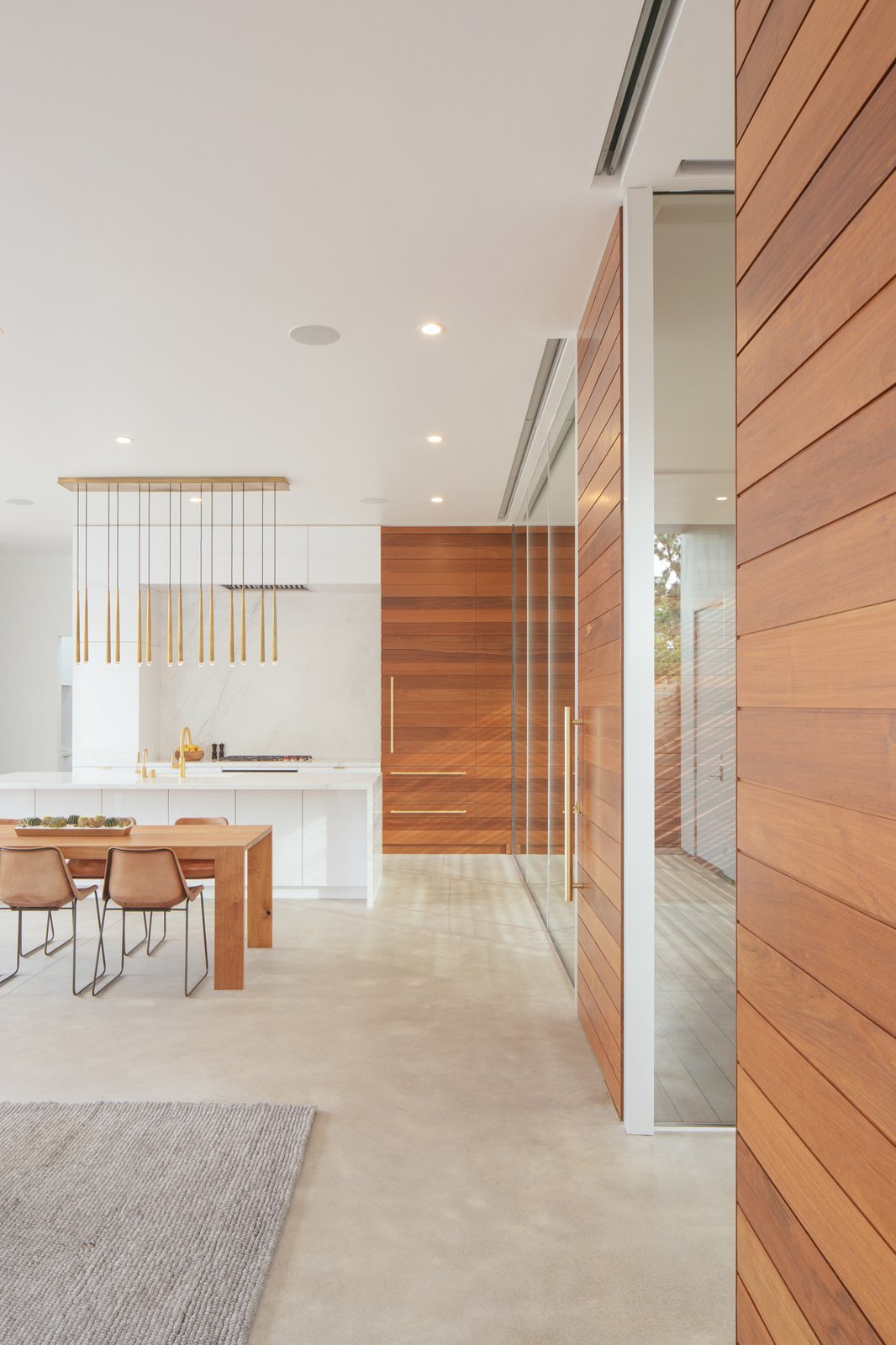 Photo 3 of 13 in Minimalist Urban Residence by ANACAPA - Dwell