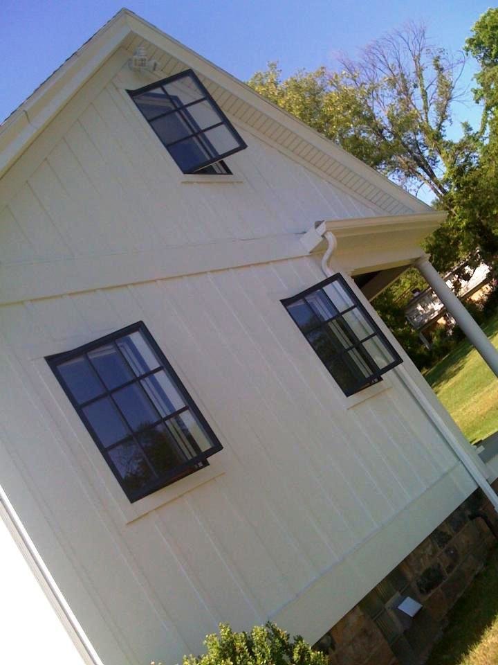 Photo 1 of 3 in Saunders Road Residence by Black Cherry Design - Dwell