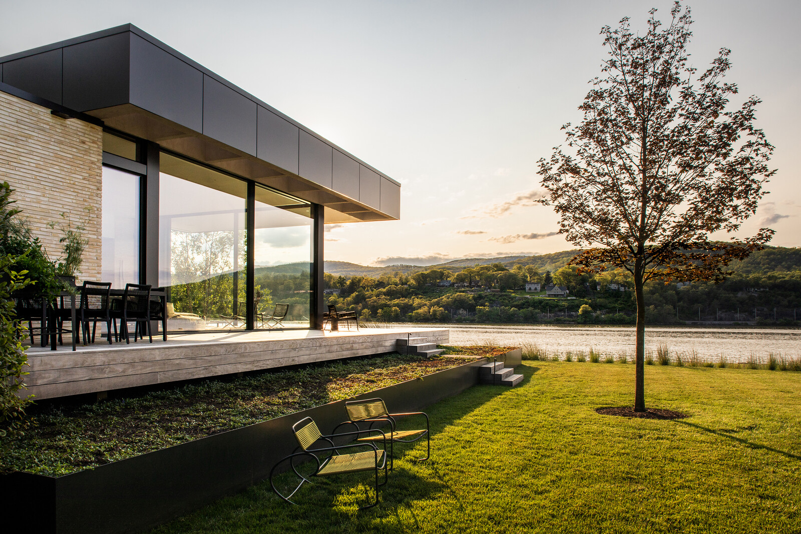 Photo 7 of 27 in Hudson Highlands House by Jeff Jordan Architects - Dwell