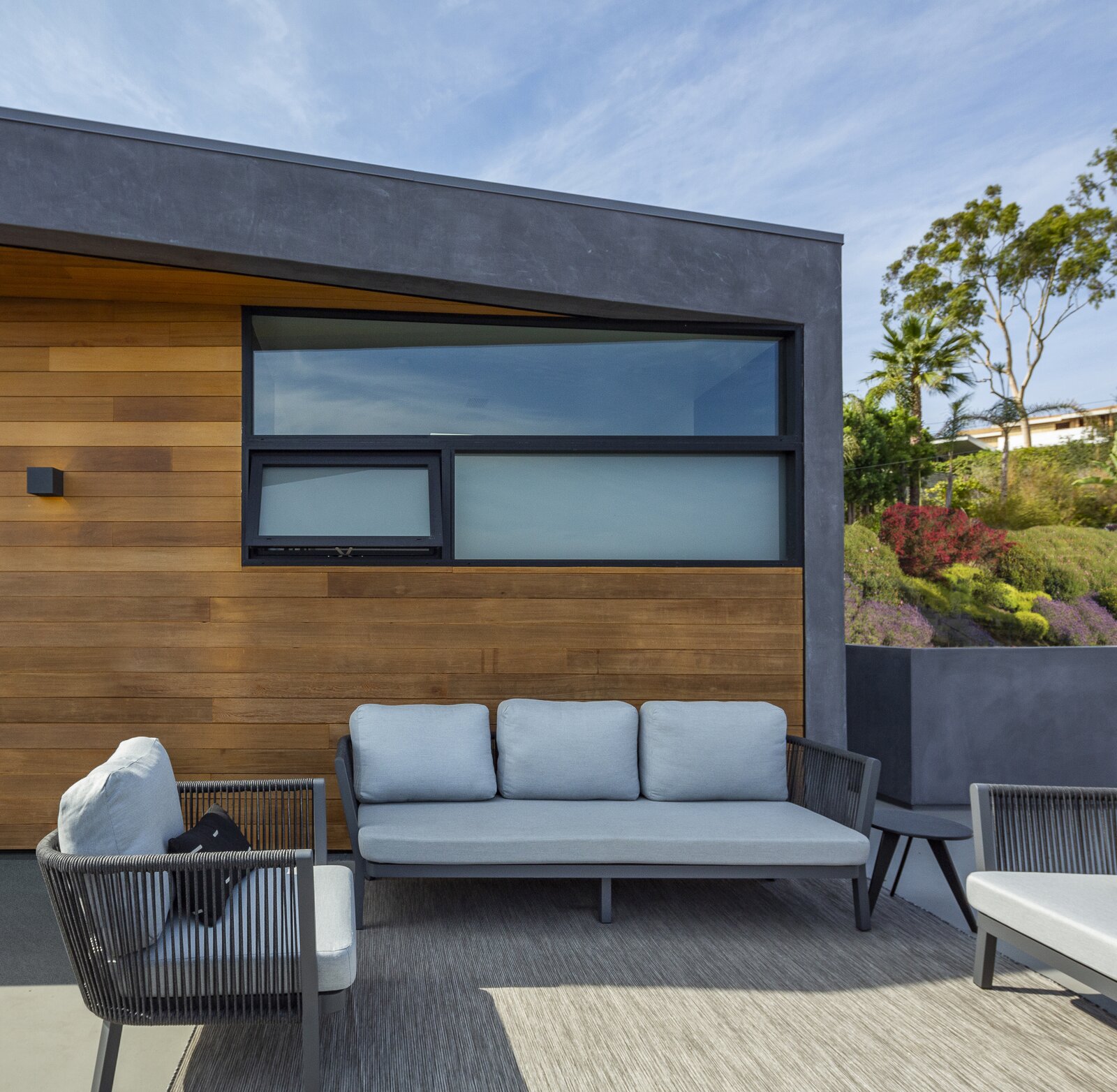 Photo 5 of 18 in Wrap Recess House by ANX / Aaron Neubert Architects ...