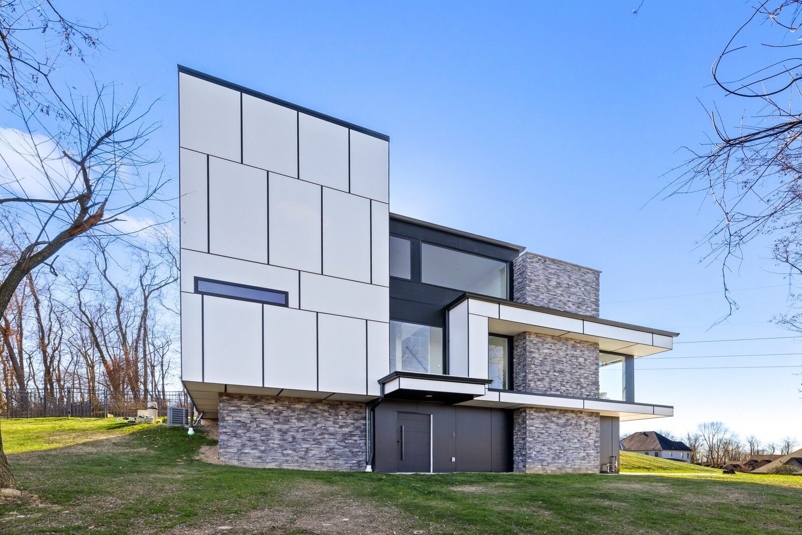 Hardwood House by Cipriani Studios (4 Photos) - Dwell