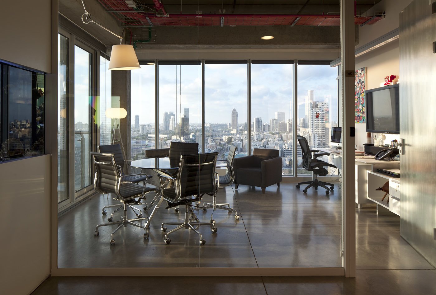 Photo 12 of 19 in Office Design by Gottesman-Szmelcman Architecture - Dwell