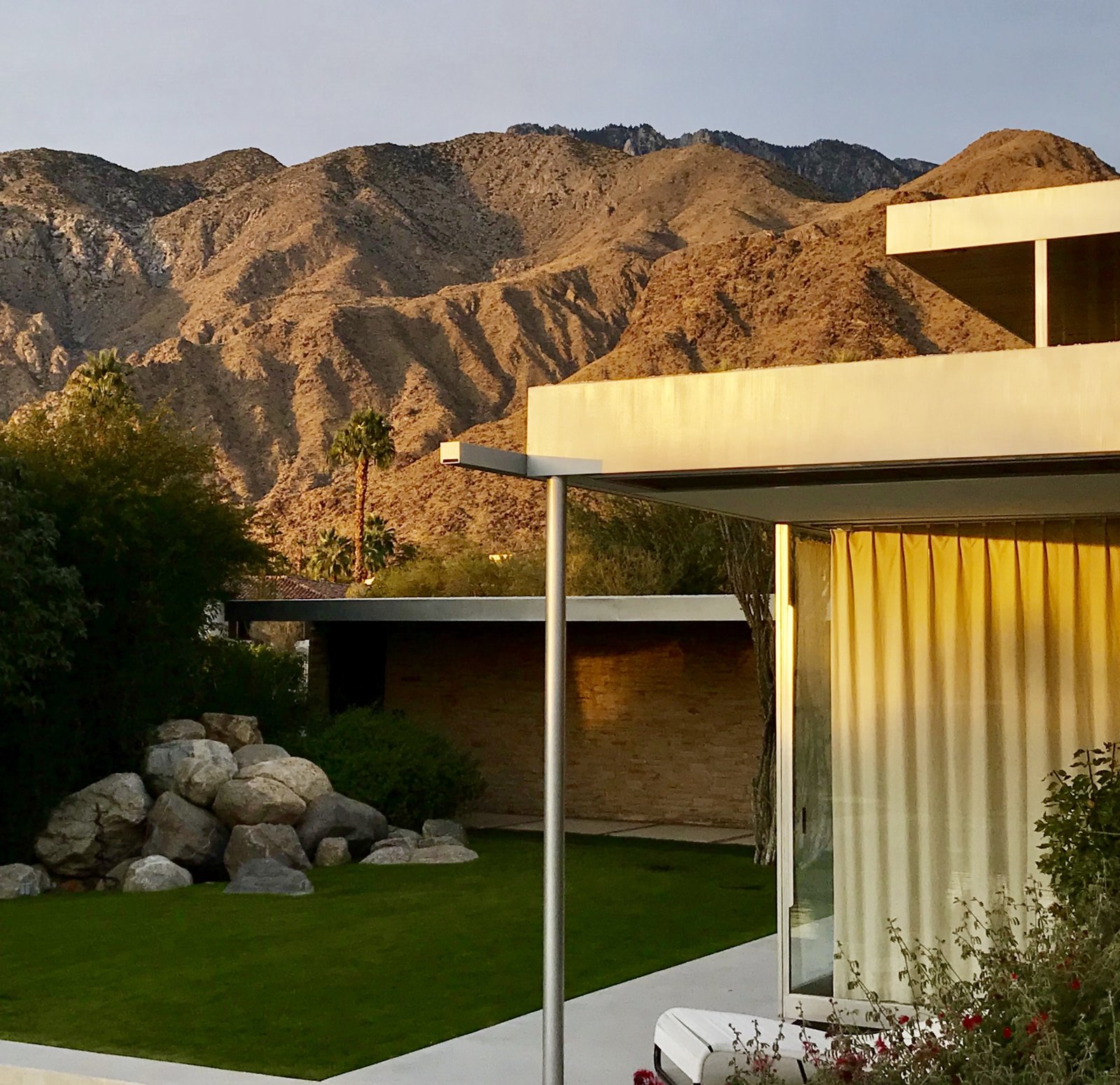 Photo 1 of 11 in How Neutra’s Kaufmann House Got its Groove Back - Dwell