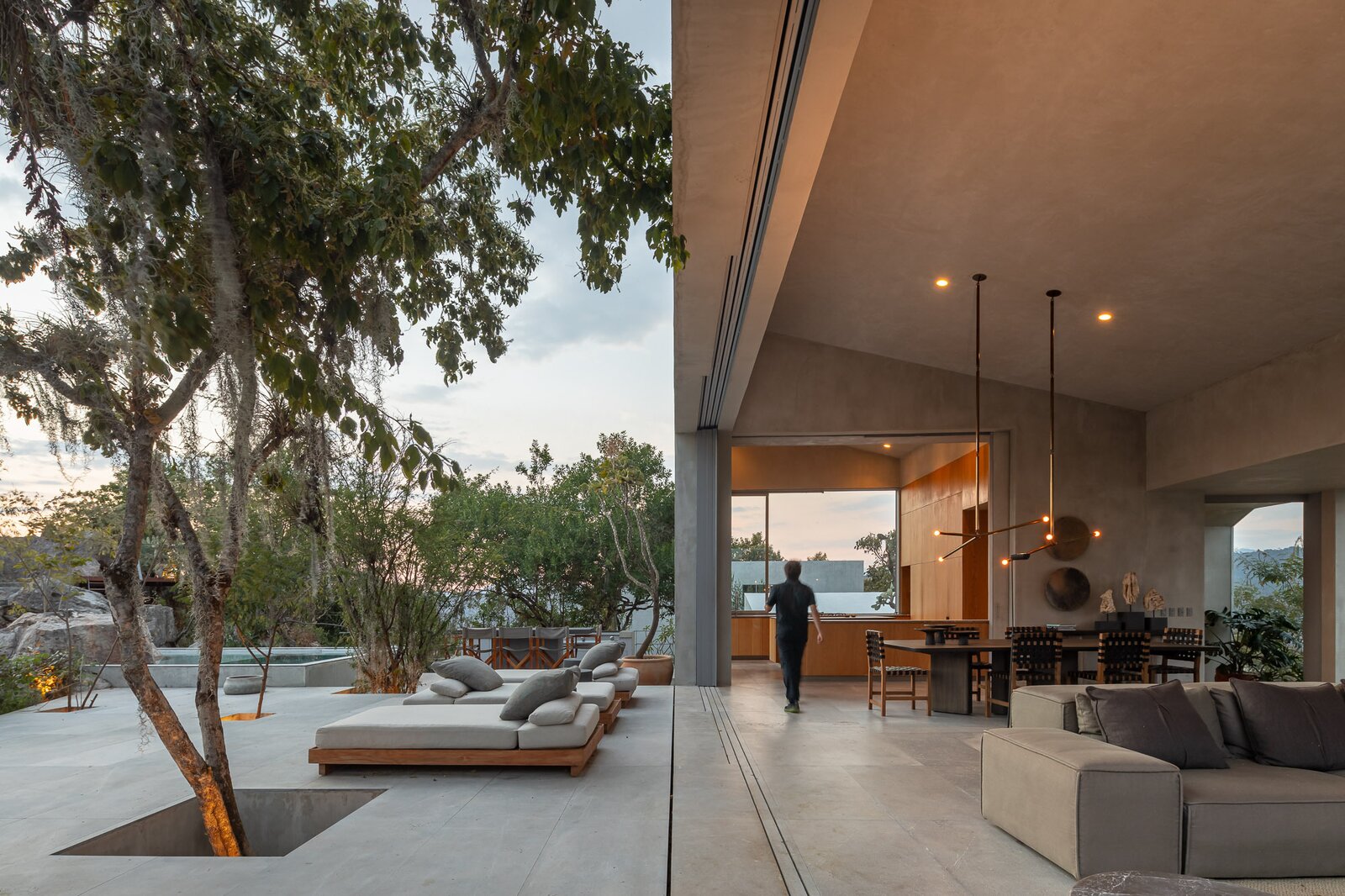 Photo 6 of 13 in Nature Takes Center Stage at This Mountaintop Home in ...