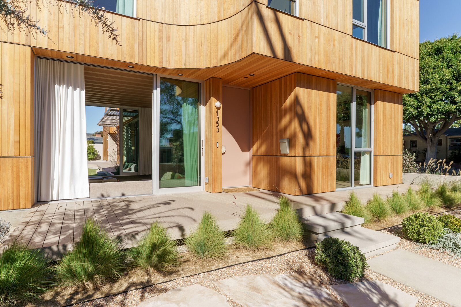 Photo 3 of 24 in Ashland Residence by Dimster Architecture - Dwell