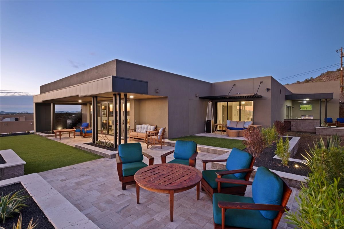Photo 17 of 40 in The Modern Renovation in Phoenix by Mitch Steidl - Dwell