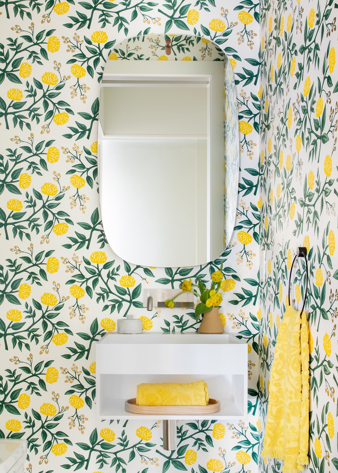 Photo 17 of 22 in 22 Powder Rooms That Pack Serious Style Into a Small ...