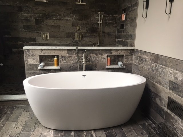 Photo 1 of 1 in Residential project: Aquatica Sensuality-Wht™ Bathtub ...