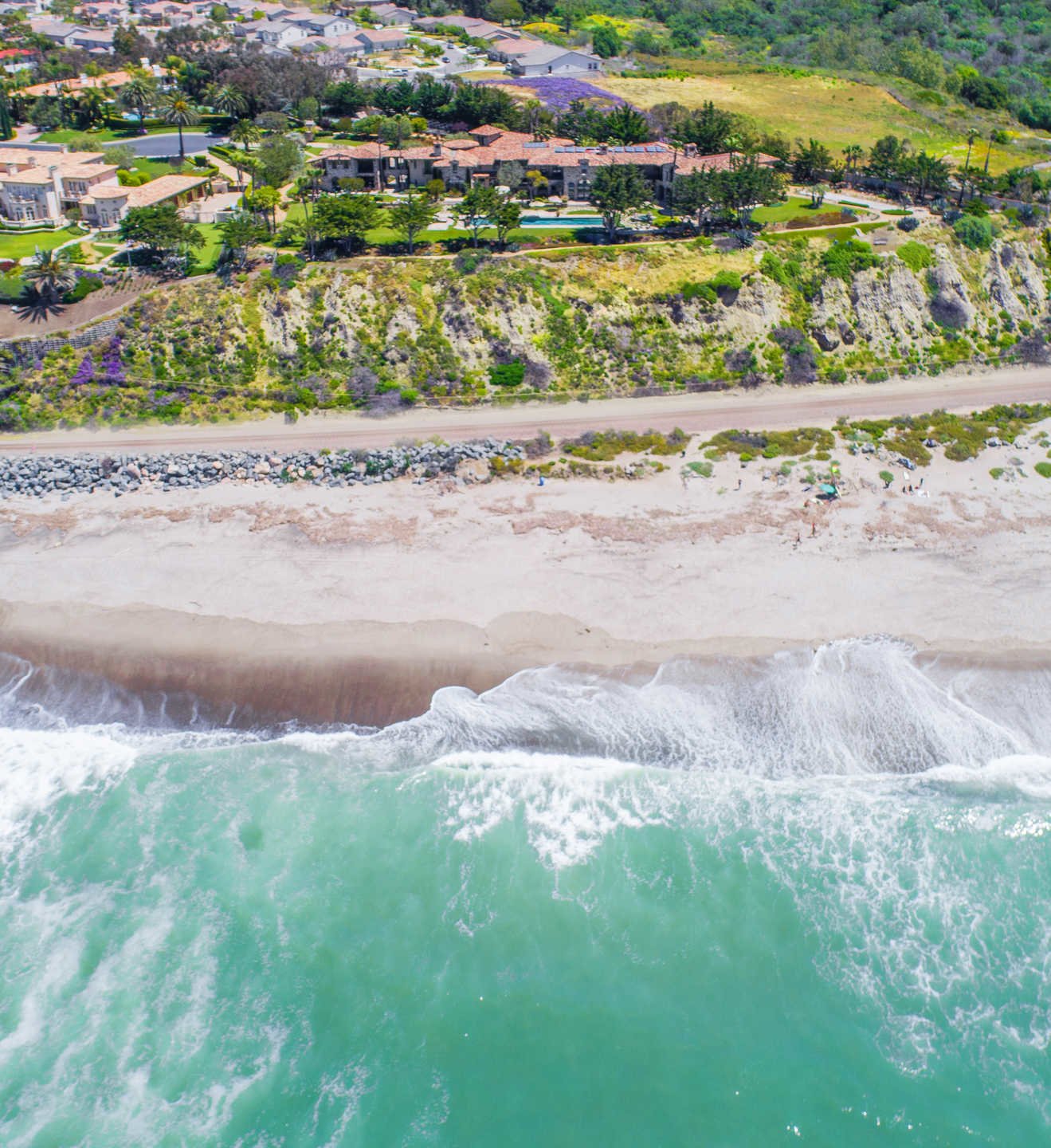 Photo 1 of 11 in A Monumental Oceanfront Estate on the California Coast ...