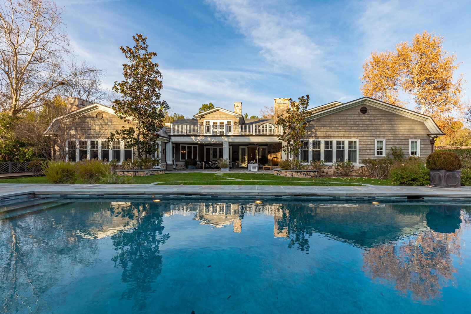 Photo 5 of 5 in Dutch Colonial Estate Debuts in Hidden Hills by Luxury ...