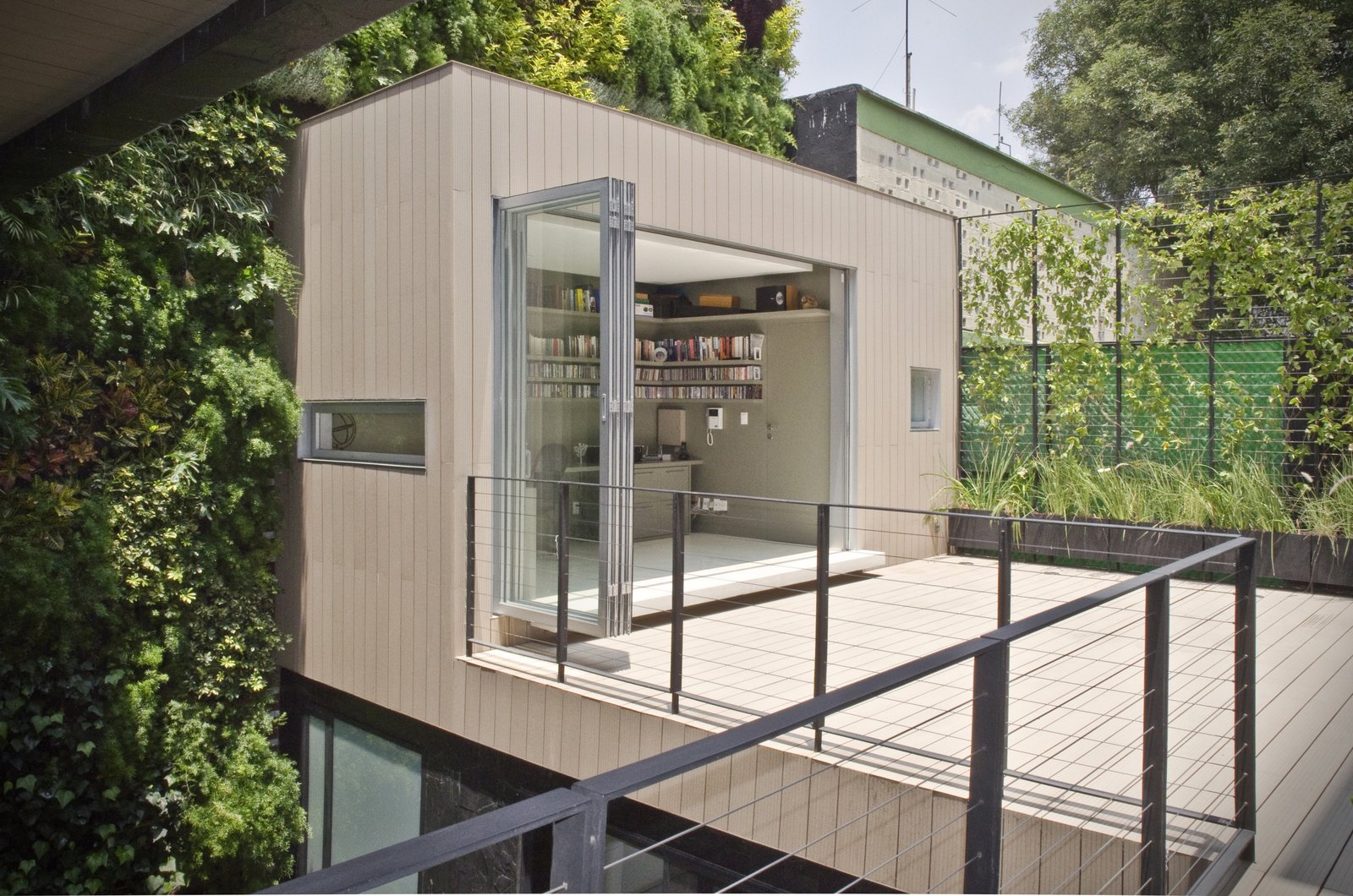 Auxiliary Building (6 Photos) - Dwell