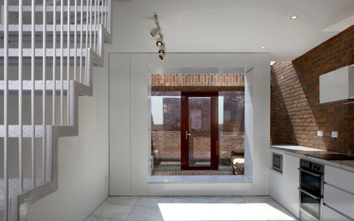 Photo 8 of 10 in 10 Modern Structures That Use Brick in Interesting ...