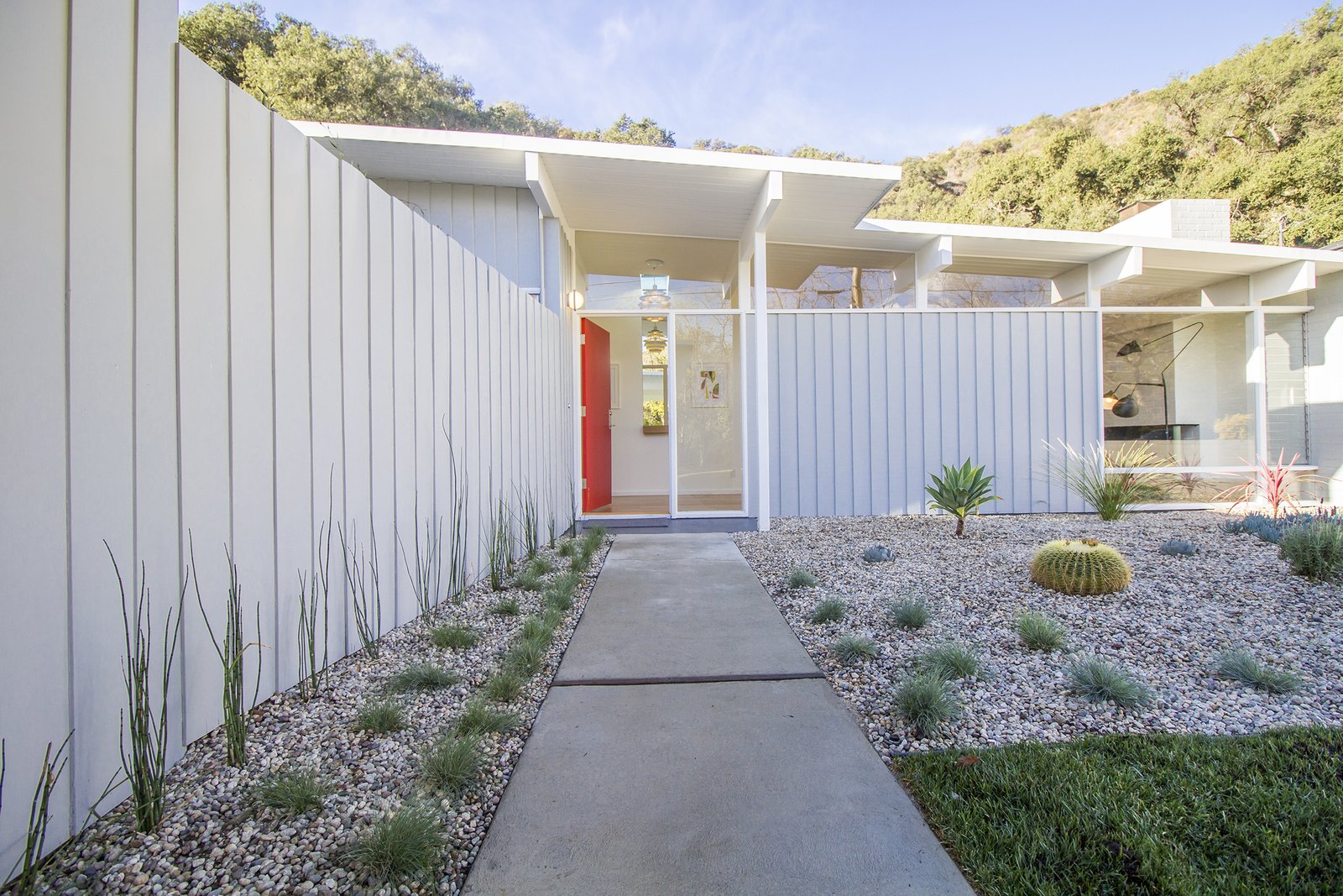 Photo 2 of 12 in A Meticulously Updated Midcentury in L.A. Asks $1.49M ...
