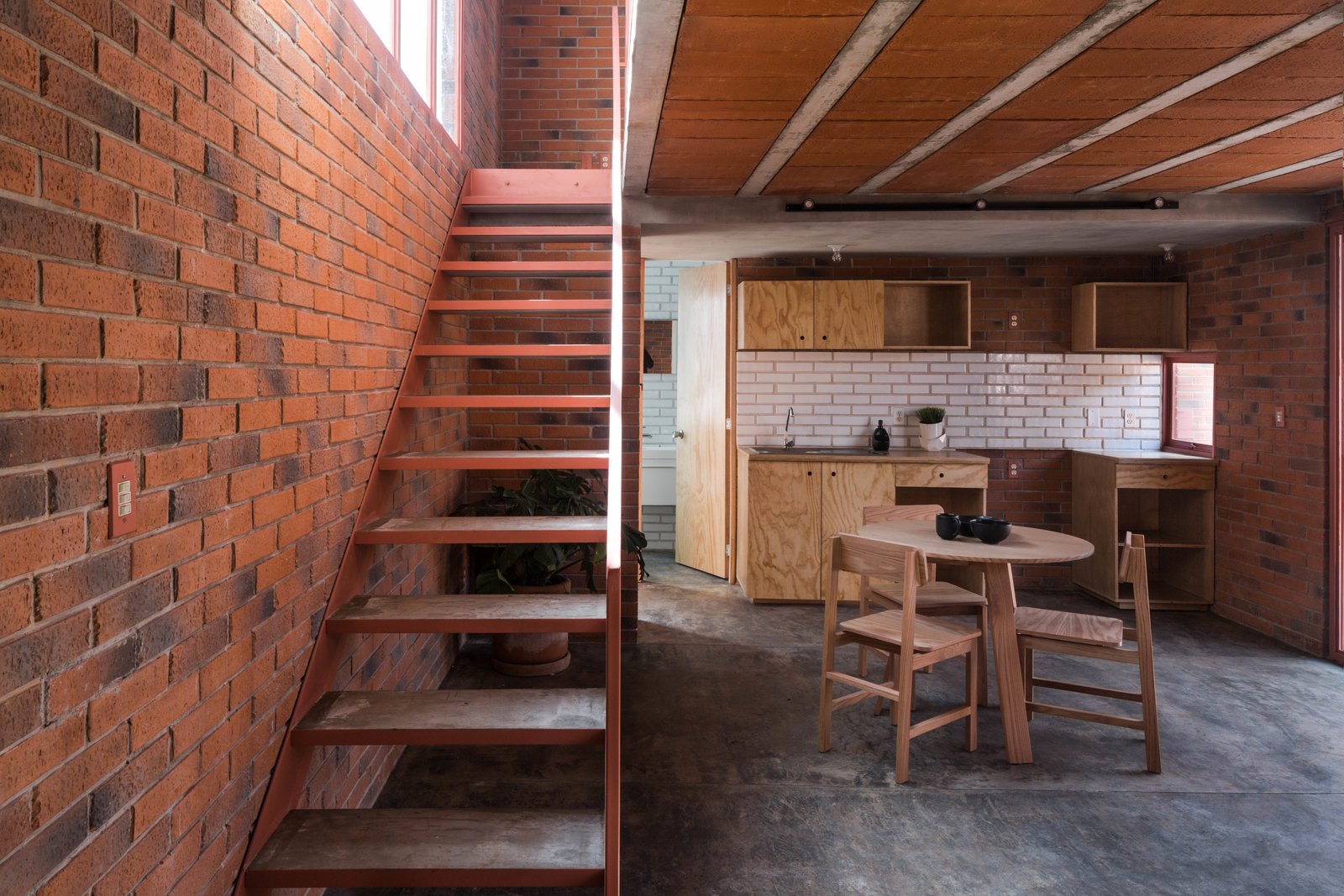 Photo 11 of 18 in Before & After: A Cramped Home in Mexico Gets a ...