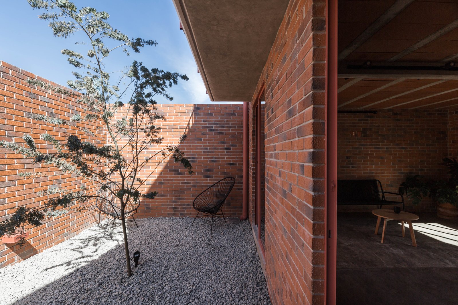 Photo 8 of 18 in Before & After: A Cramped Home in Mexico Gets a ...