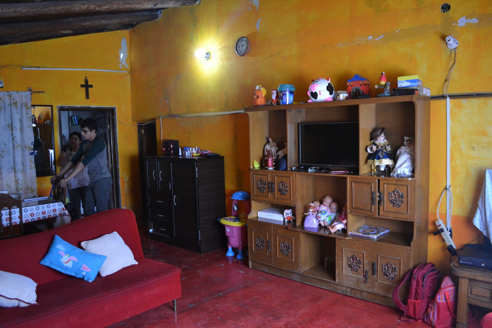 Photo 2 of 18 in Before & After: A Cramped Home in Mexico Gets a ...