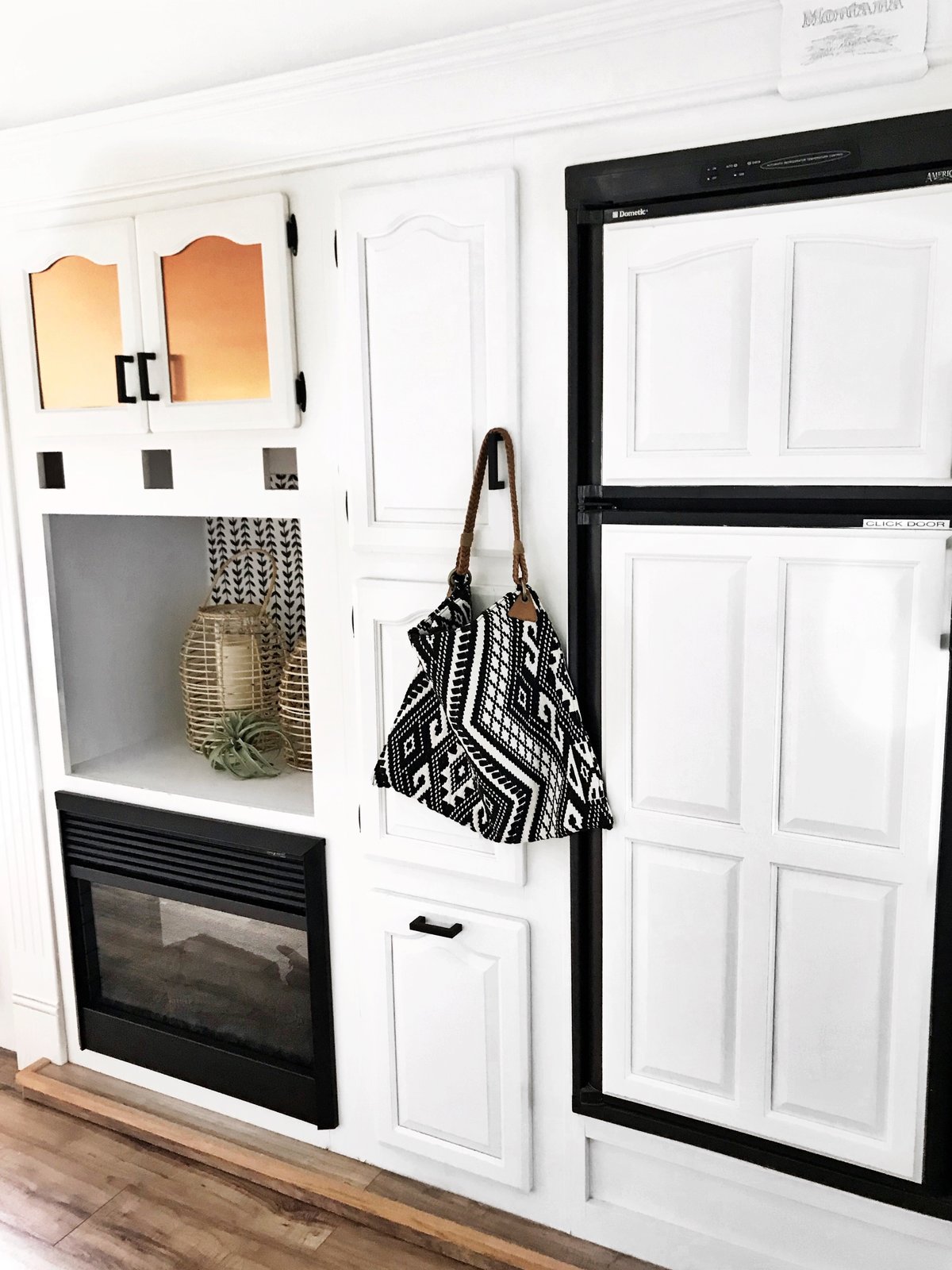 Photo 11 of 16 in Hit the Road With This Chic Camper on Sale For $28K ...