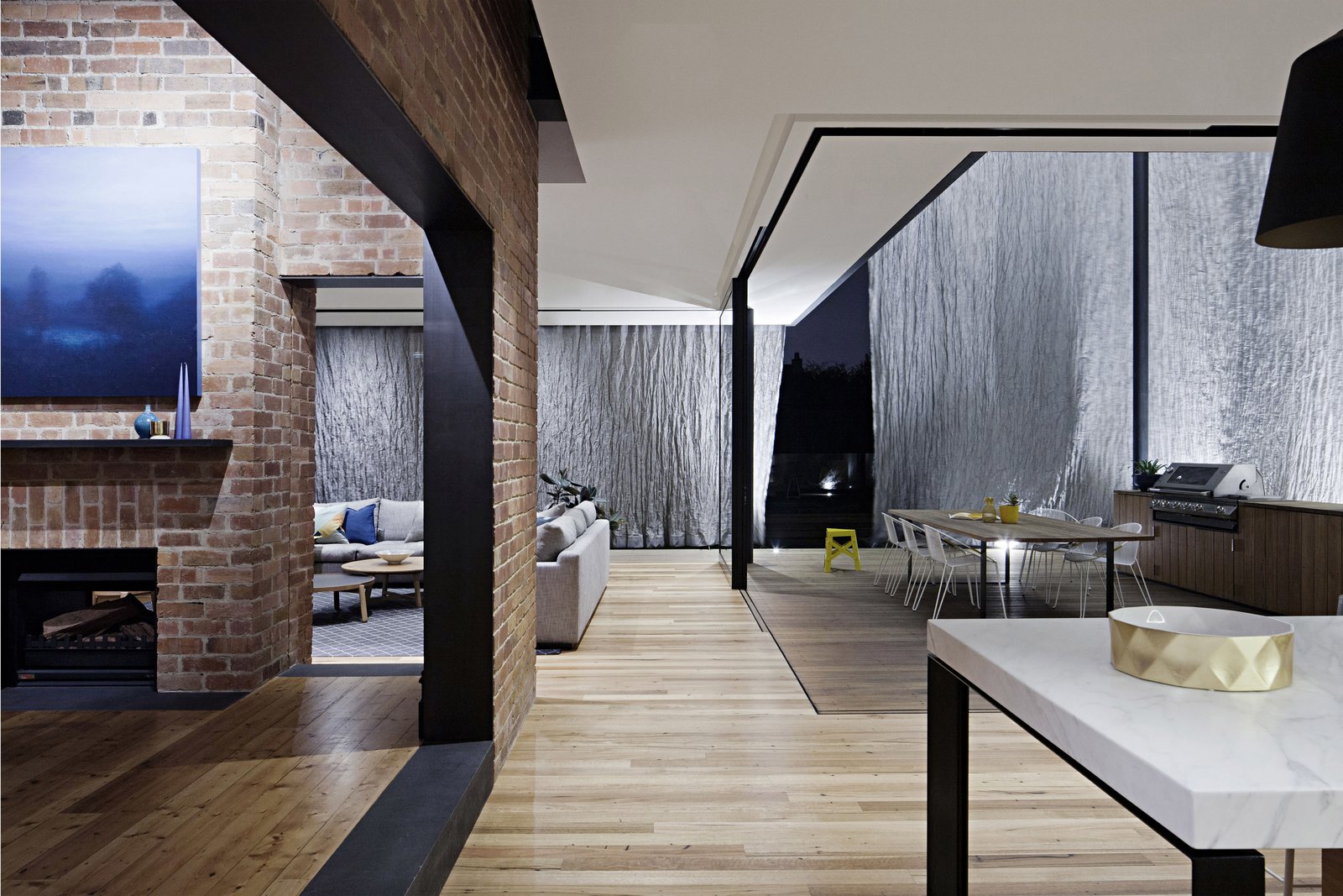 Photo 6 of 12 in A Steel Mesh Curtain Wraps Around This Renovated ...