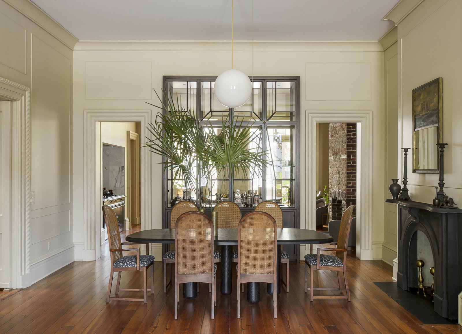 Photo 5 of 21 in An Old Charleston Row House Is Elegantly Modernized ...